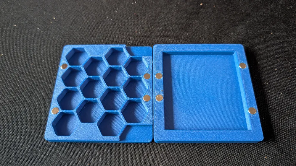 Magnetic Watercolor Palette - for OOKU watercolors - Free 3D Print ...