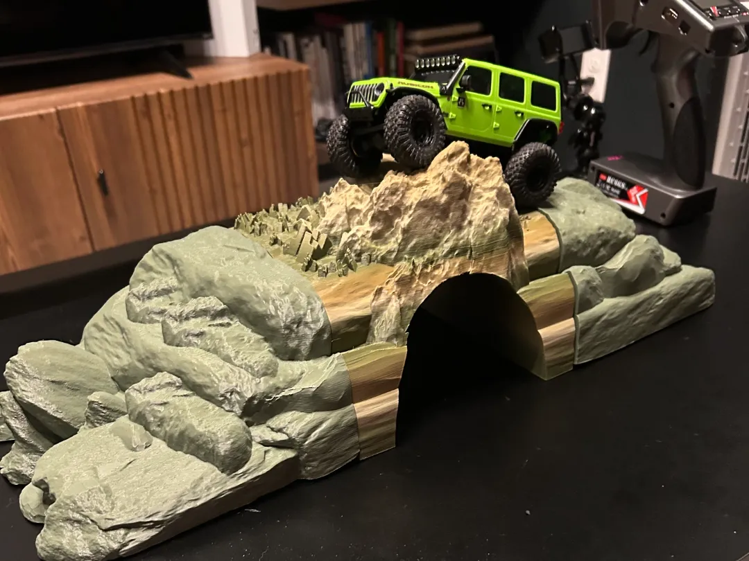 SCX30 Crawler Rock Middle Section - Free 3D Print Model - MakerWorld