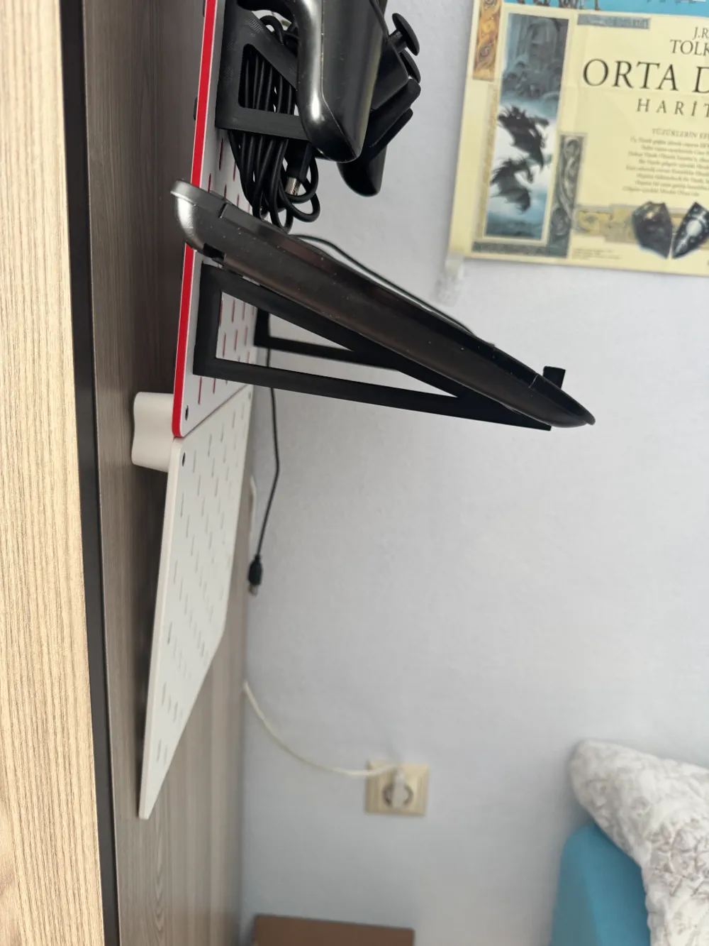 Ikea Skadis Keyboard Hook by hberkayaktas - MakerWorld