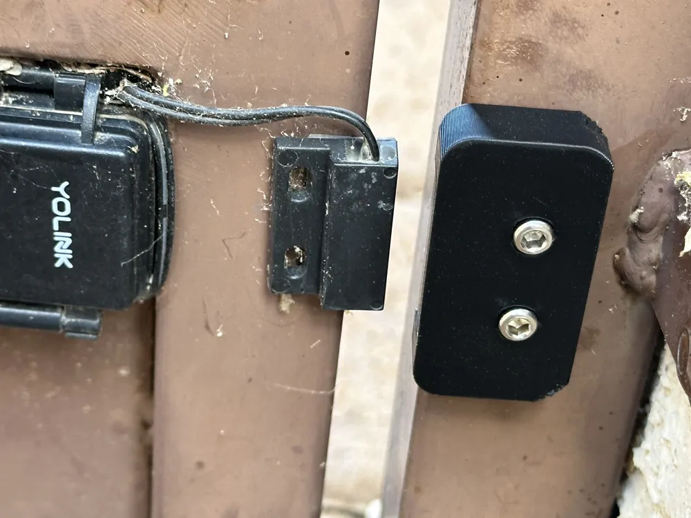 Yolink LoRa Outdoor Gate Shed Door Sensor Holder by DJMOJO MakerWorld ...