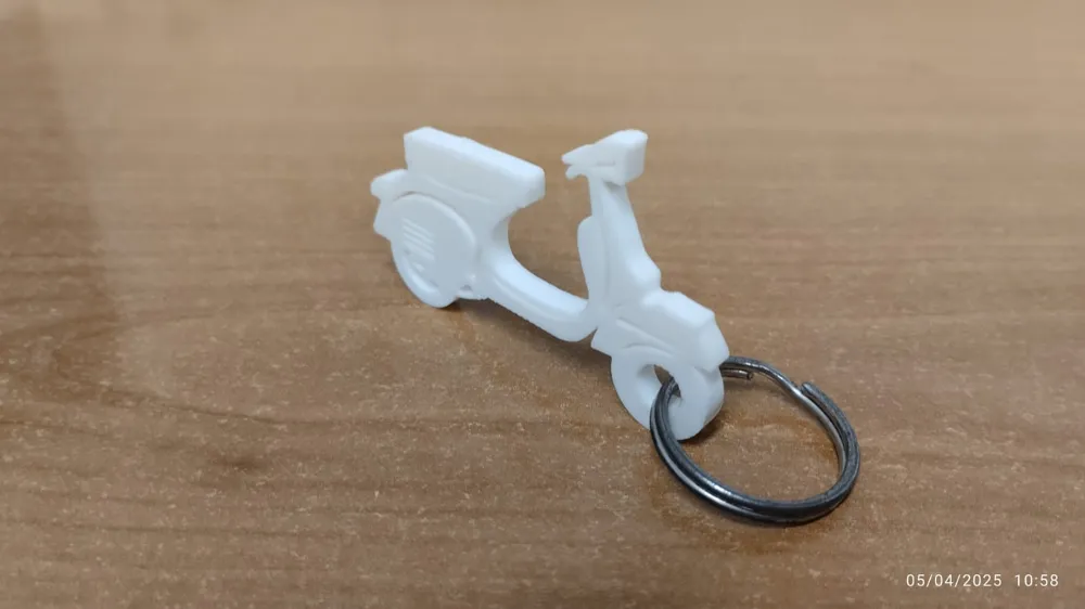 Vespa Piaggio Keychain by desegno_architectsMakerWorld: Download Free ...