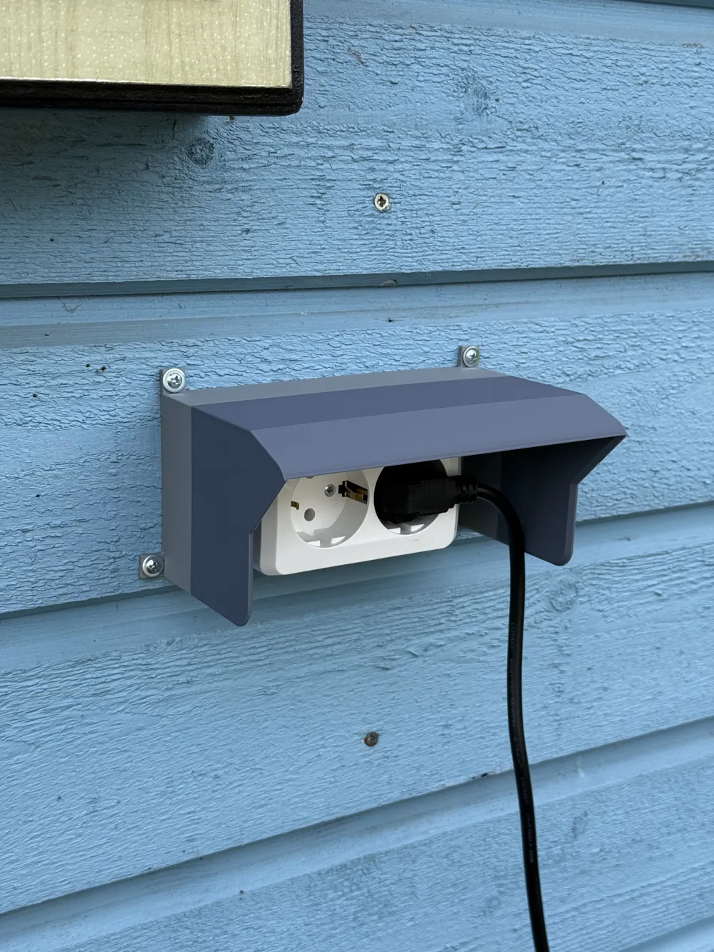 Simple roof for street socket by dmskzn MakerWorld: Download Free 3D Models