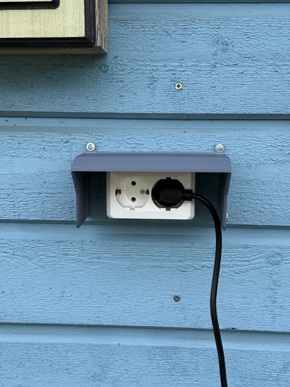 Simple roof for street socket by dmskzn MakerWorld: Download Free 3D Models
