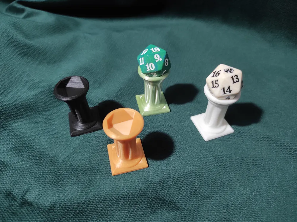 Dice D20 stand or life counter by AzylmarillionMakerWorld: Download ...