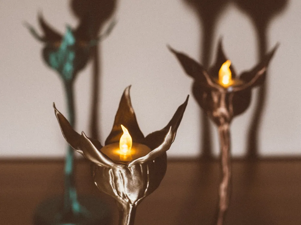 Flower Tea Light holder - Free 3D Print Model - MakerWorld