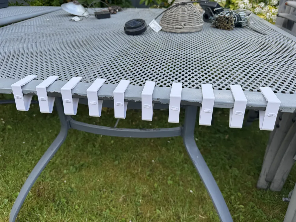 Table Cloth Clip by Zokko MakerWorld: Download Free 3D Models