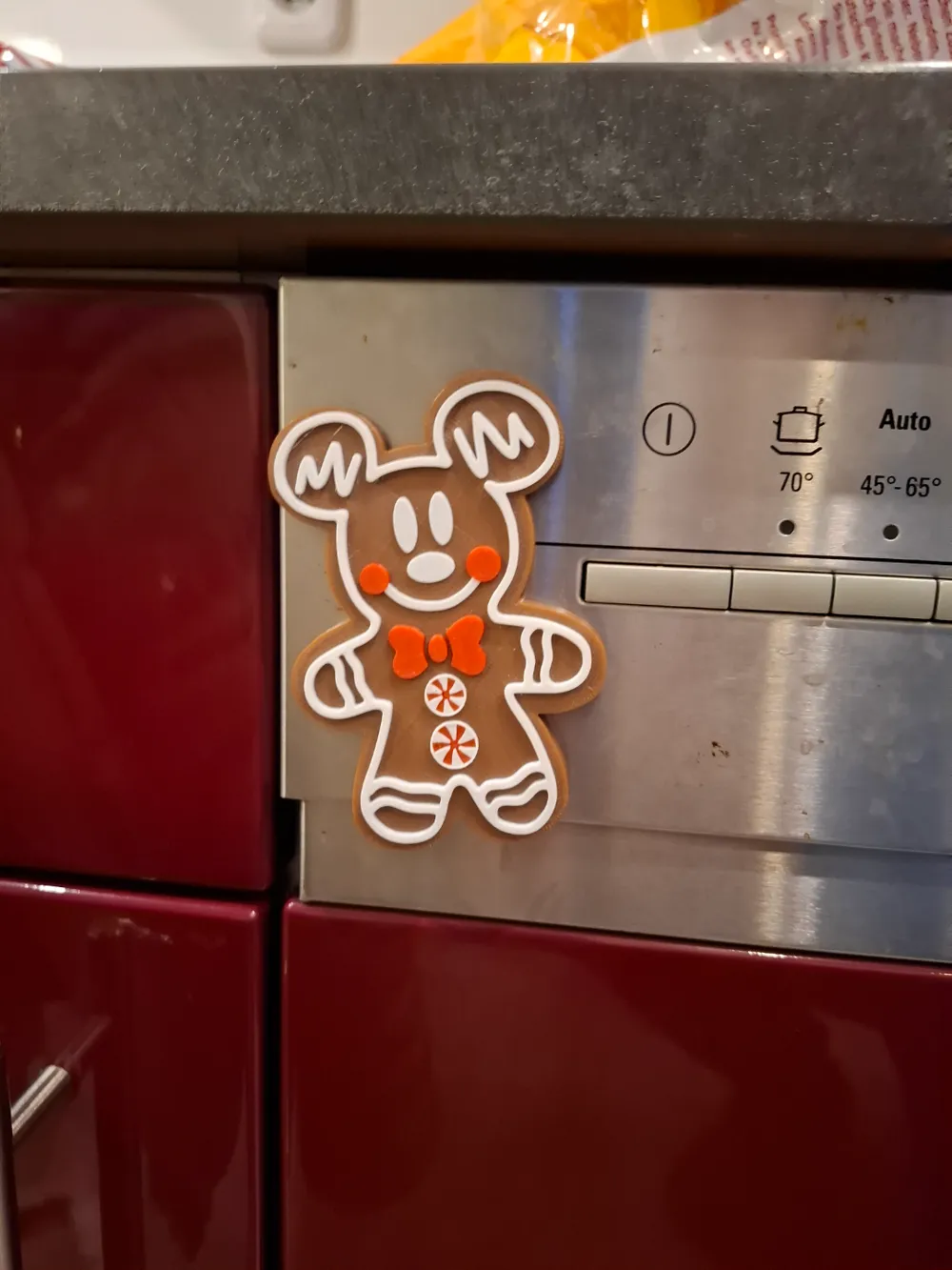 Gingerbread Mickey Mouse Magnet 10cm by Olle MakerWorld: Download Free ...