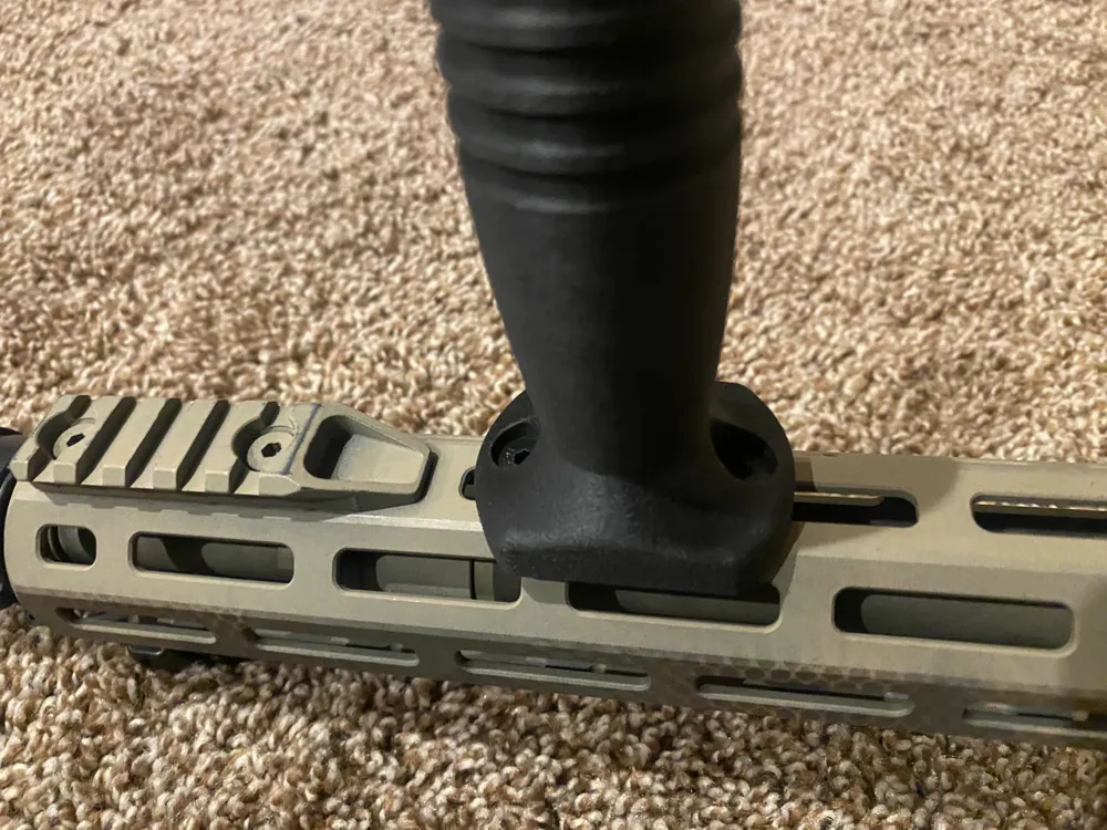 Foregrip - MLOK - Dual Screw by RitchieLogan - MakerWorld