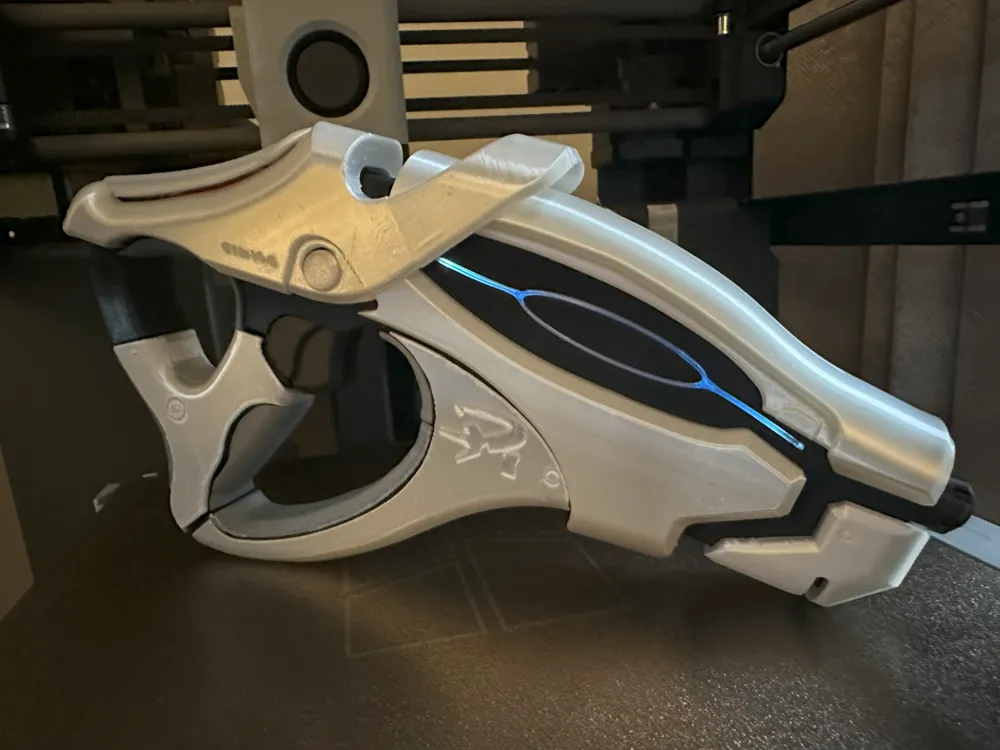 Mass Effect Scorpion Pistol Prop Model Kit by MikeW - MakerWorld