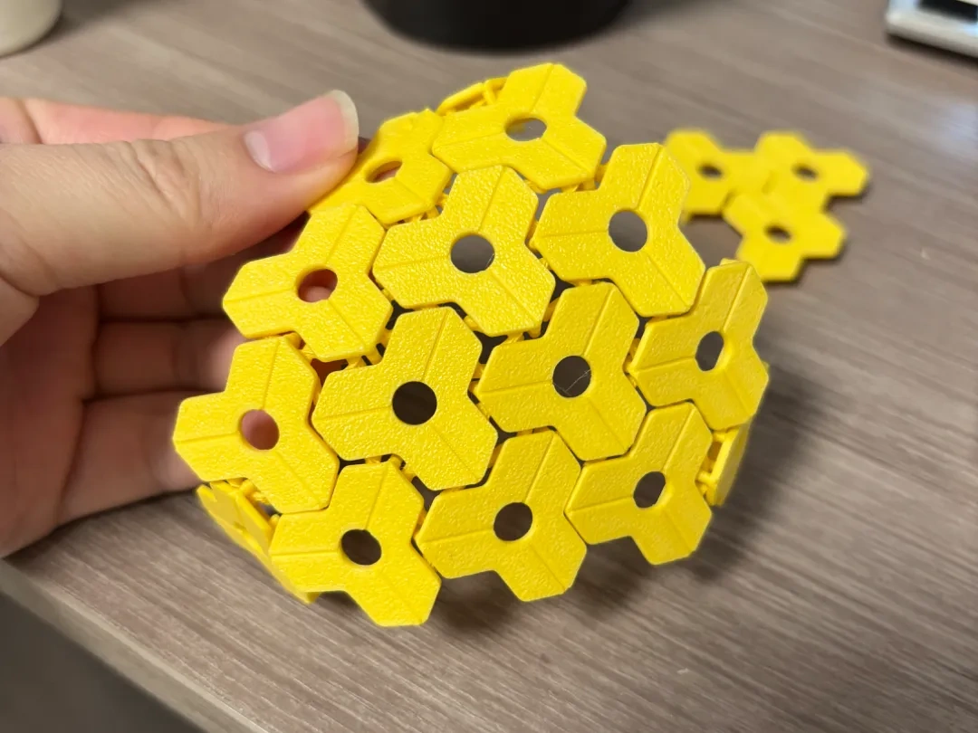 Chainmail Coasters by thebestoneMakerWorld: Download Free 3D Models