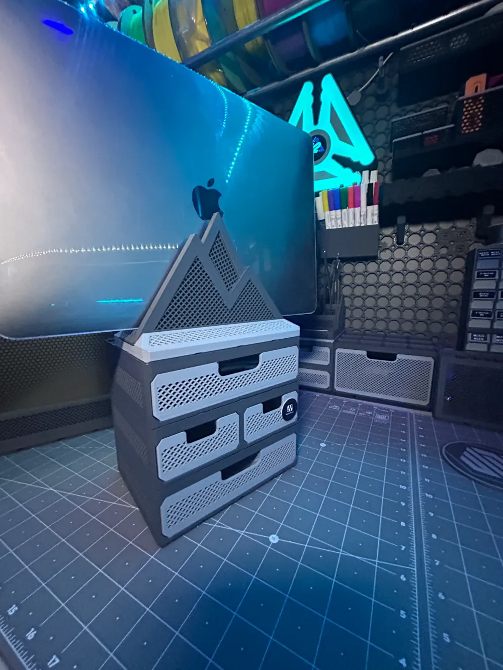 Rugged Build Plate and Laptop Holder - Gridfinity by K2_Kevin ...