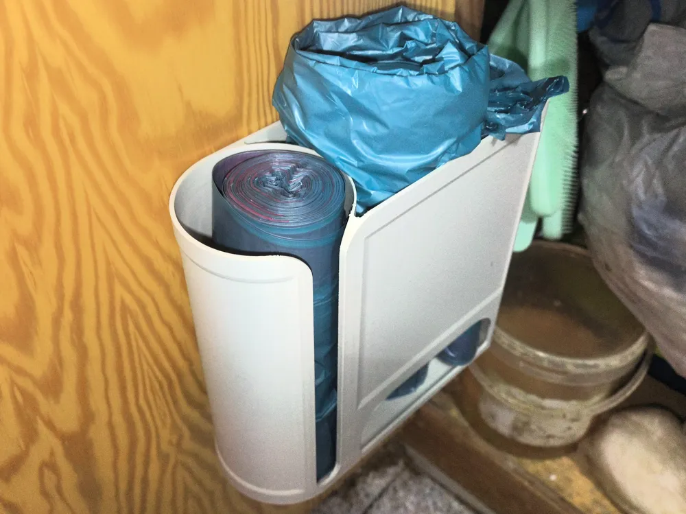 Dual dispensers for trash bags and bags by Drago MakerWorld: Download ...