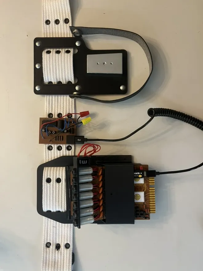 Belt Gizmo with hostler and daughter board Remixed by Zwikz MakerWorld ...