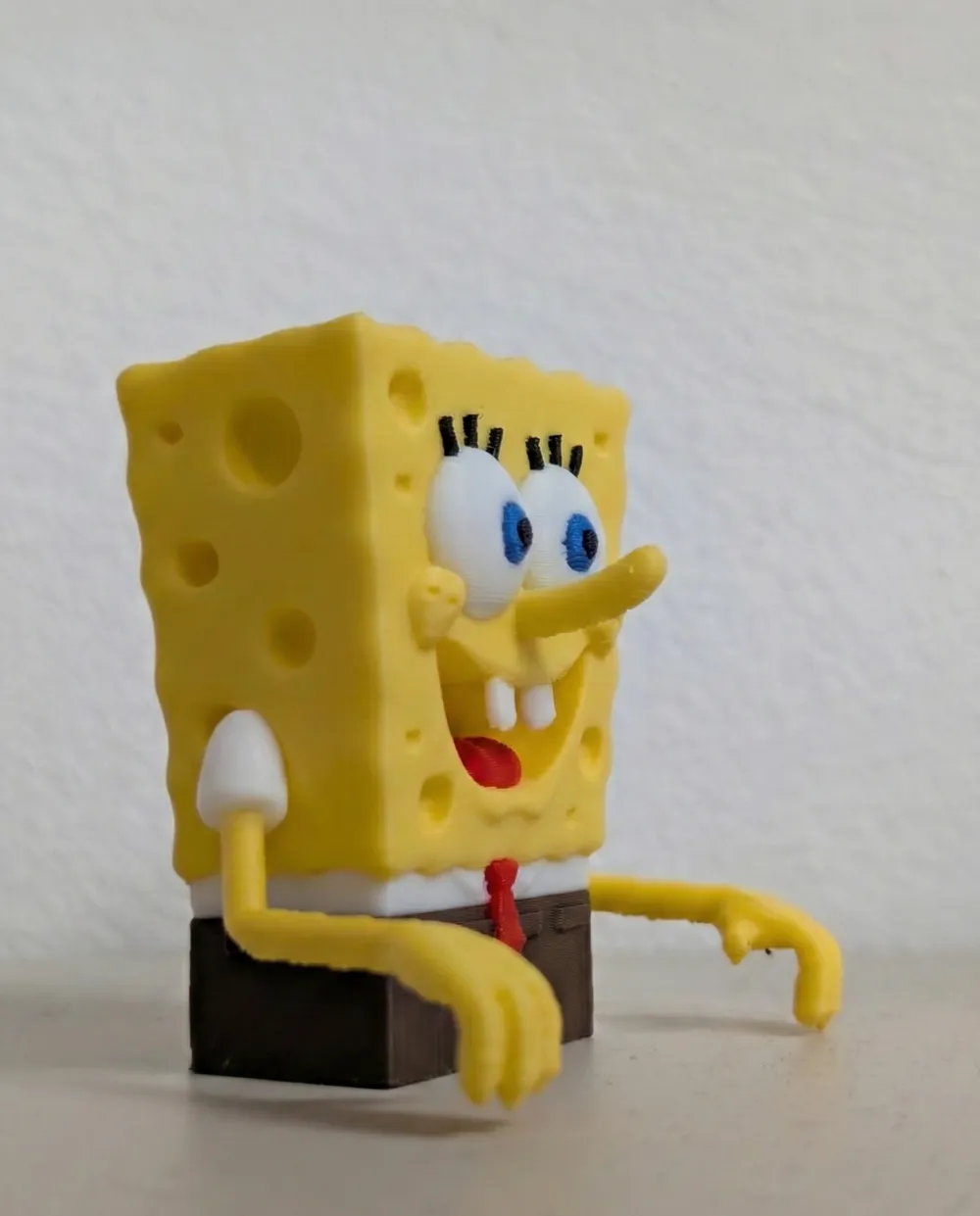 Spongebob - Monitor Topper & Statue - Free 3D Print Model - MakerWorld
