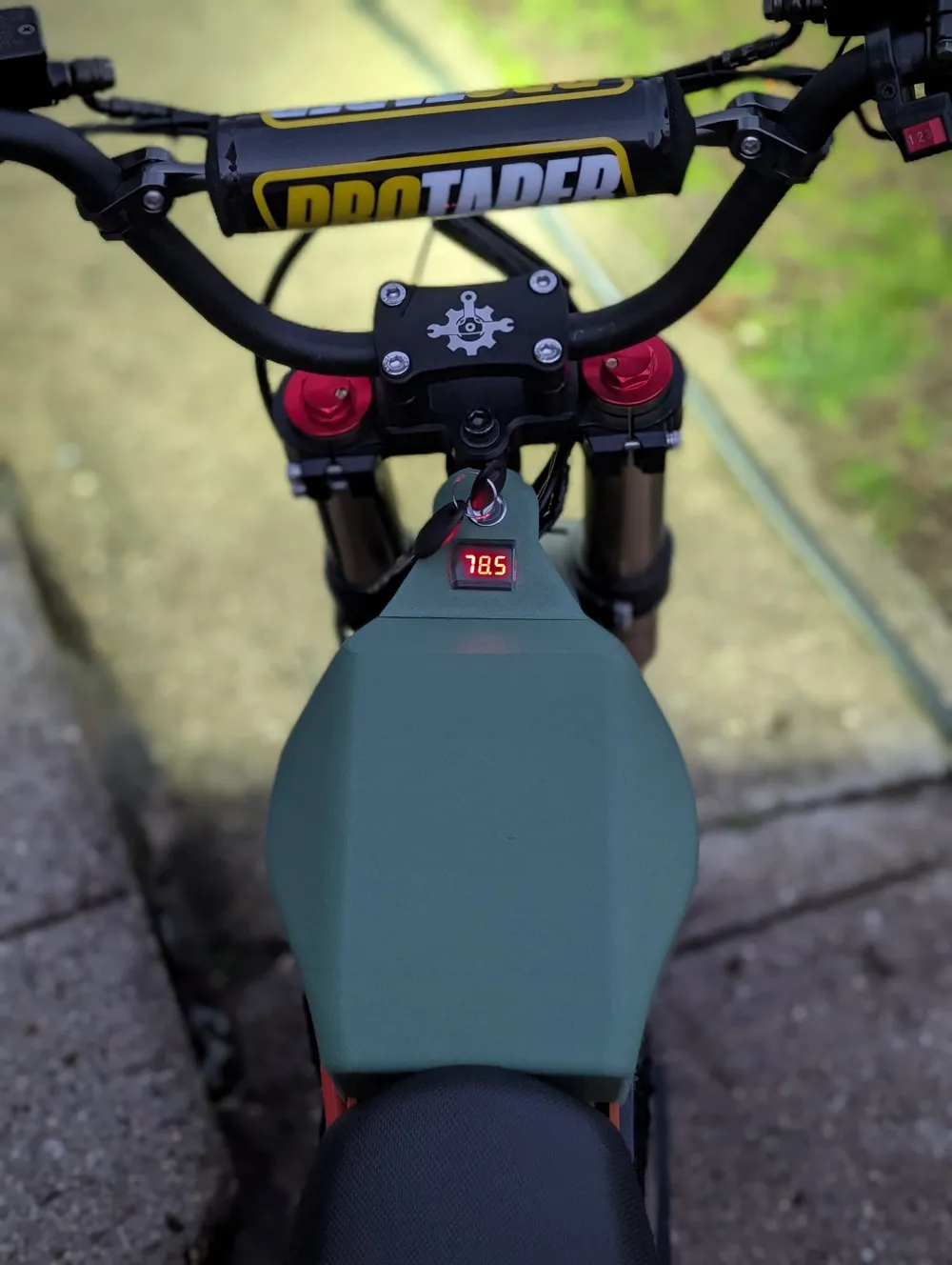 Razor MX650 Custom Tank Kit - Free 3D Print Model - MakerWorld