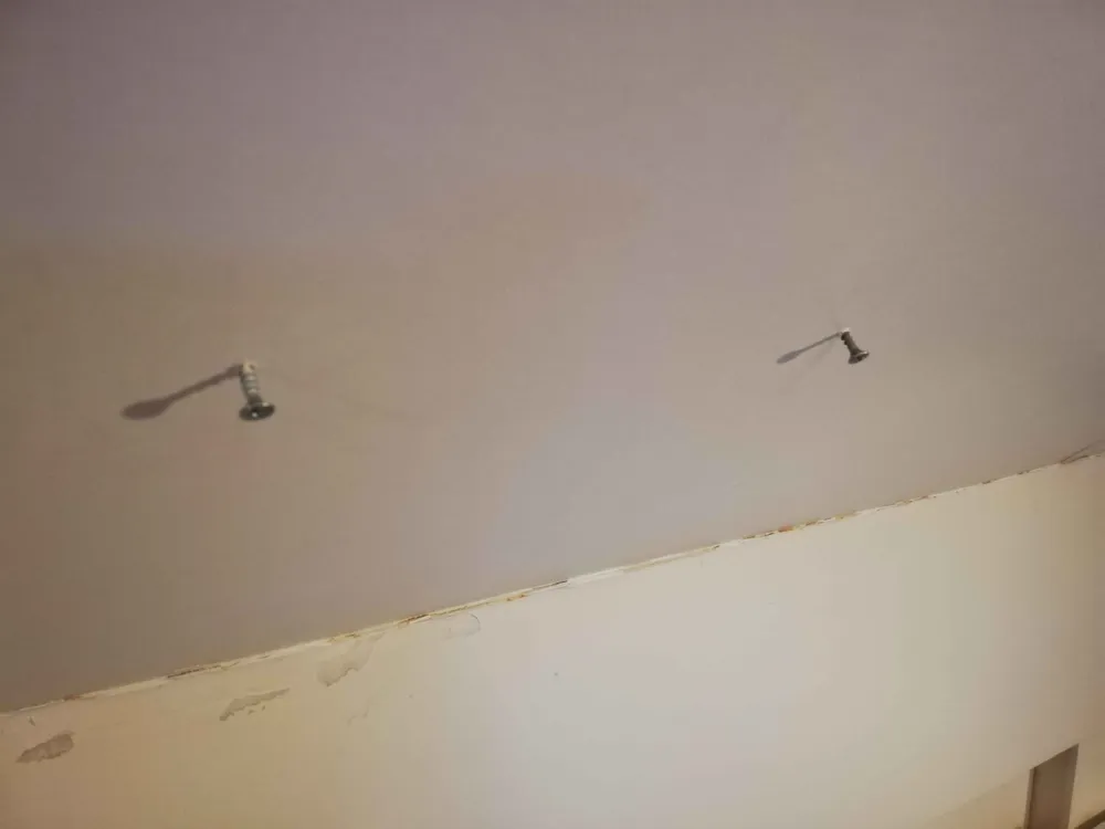 Removable shelf for slanted surface by Sadeena - MakerWorld