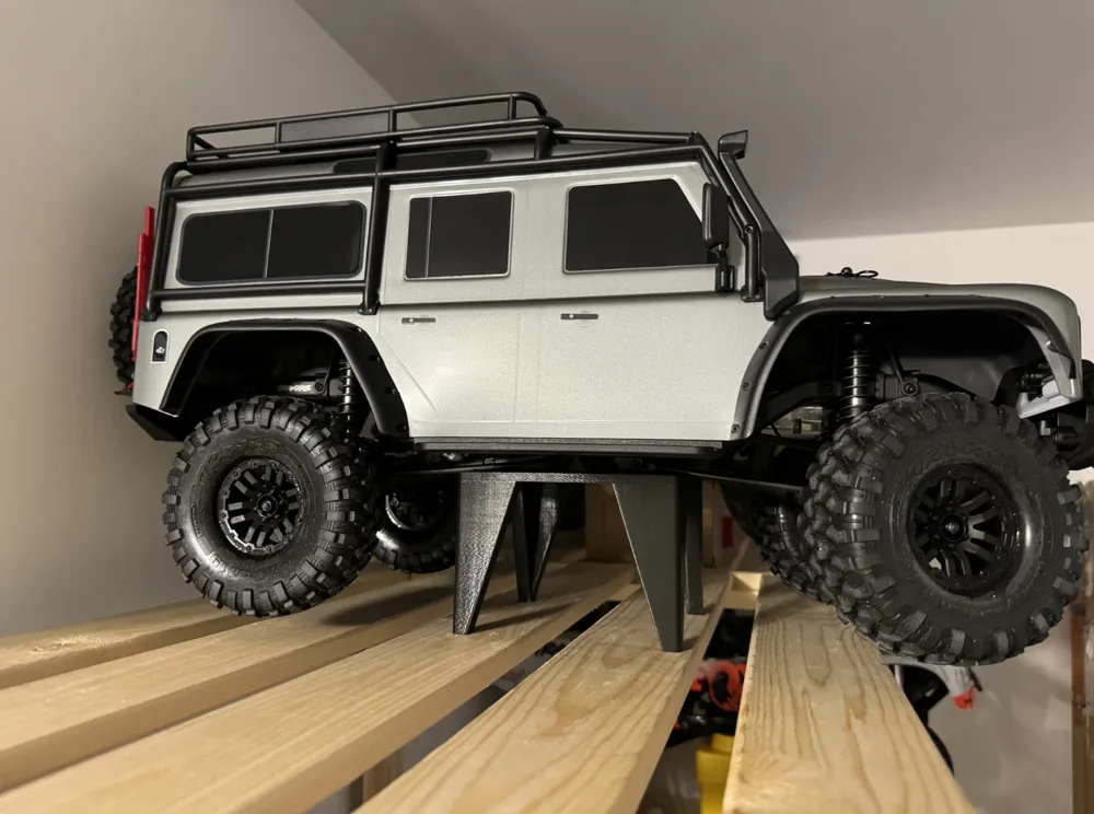 Basic RC Stand by SpamLive - MakerWorld