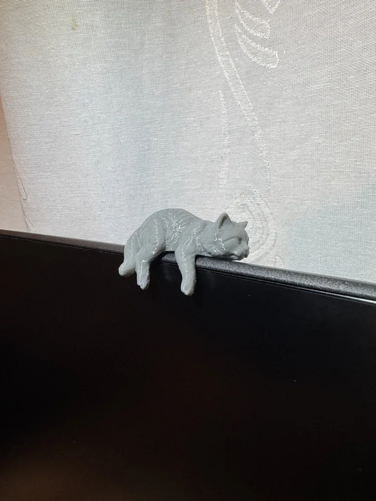 Sleepy cat monitor pet. - Free 3D Print Model - MakerWorld