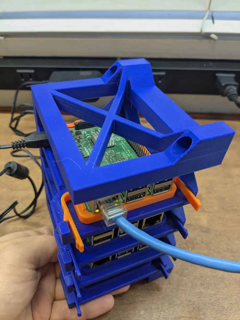 Modular Raspberry Pi (3,4,5) Rack w/Toolless Sleds by reganface ...