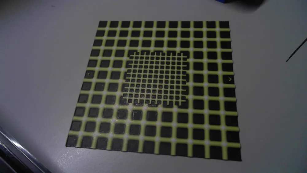 Optical illusion Hermann grid by Michele MM3D - MakerWorld