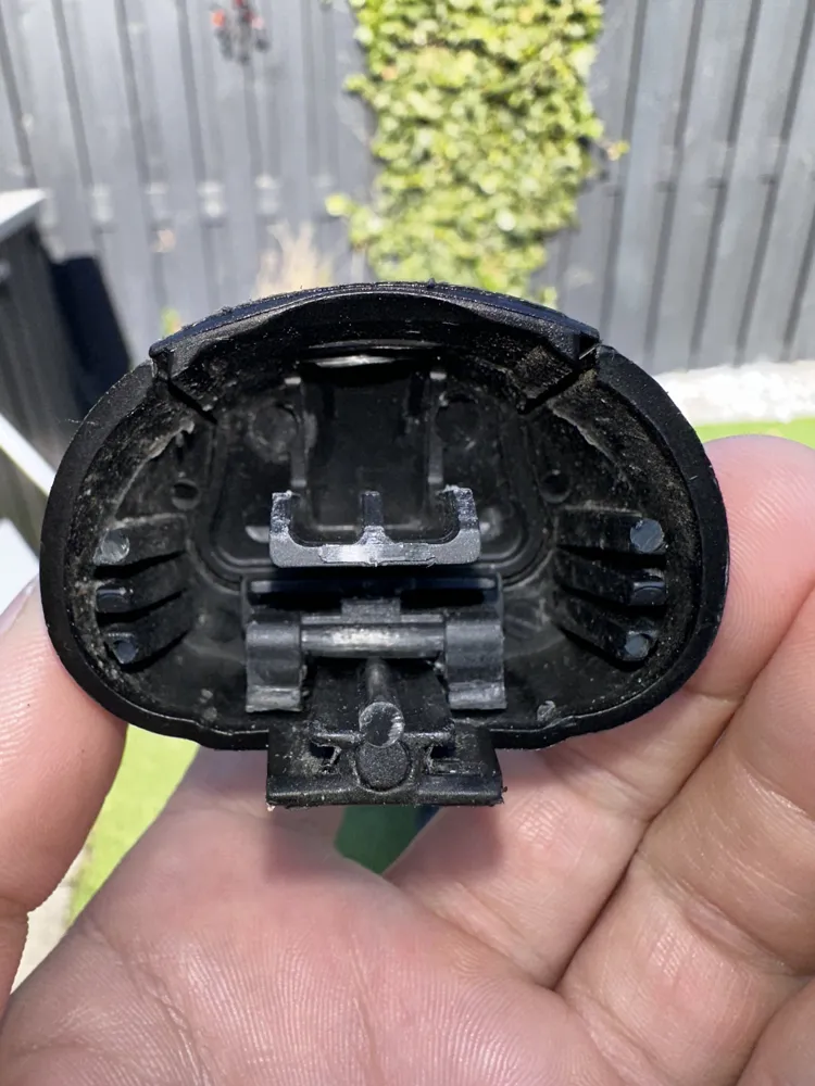 Roof rack missing cap by user_1519882891 - MakerWorld