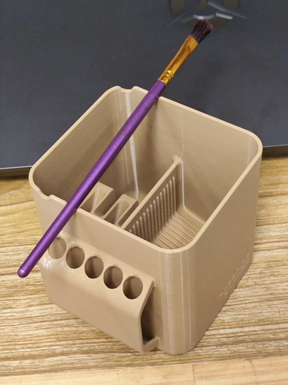 Multifunctional Brush Cleaning Bucket - Free 3D Print Model - MakerWorld