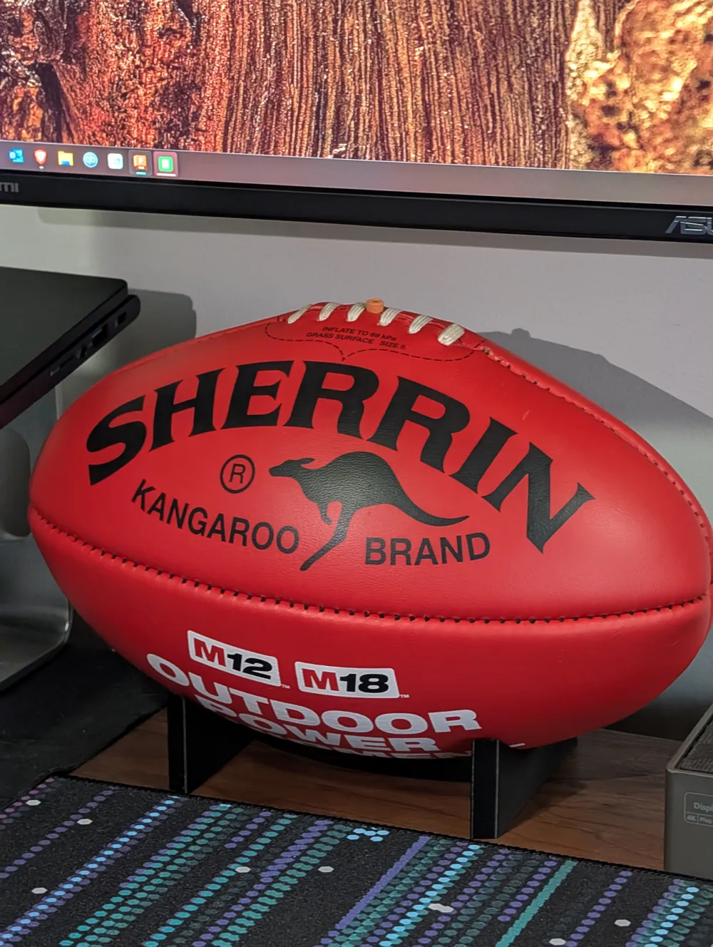 Sherrin Football Stand (AFL) - Free 3D Print Model - MakerWorld