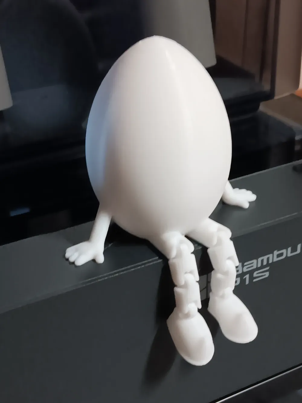 Articulated Egg Buddy by AmishAtlas Designs - MakerWorld