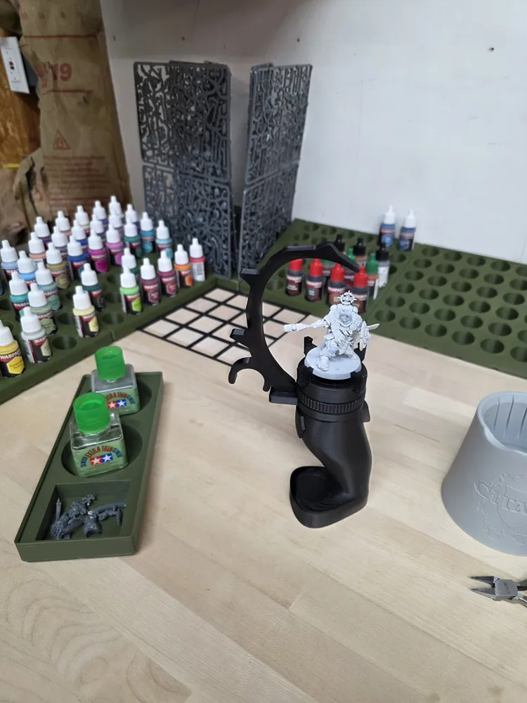 Miniatures Painting Studio - Free 3D Print Model - MakerWorld