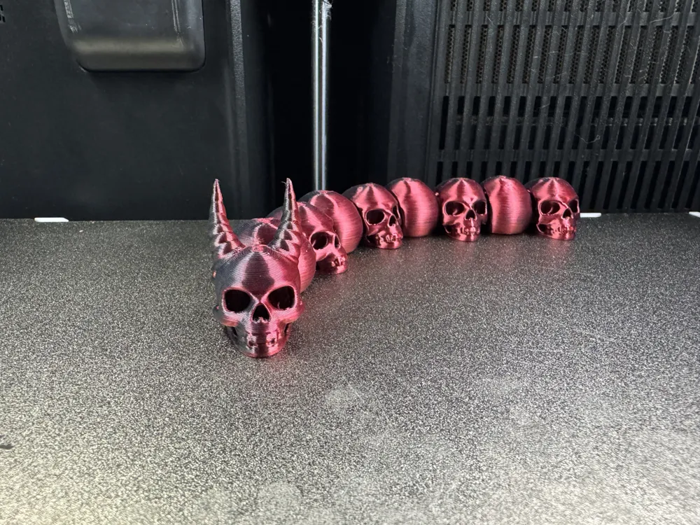 Flexi Skull Worm & Keychain Print in Place - Free 3D Print Model ...