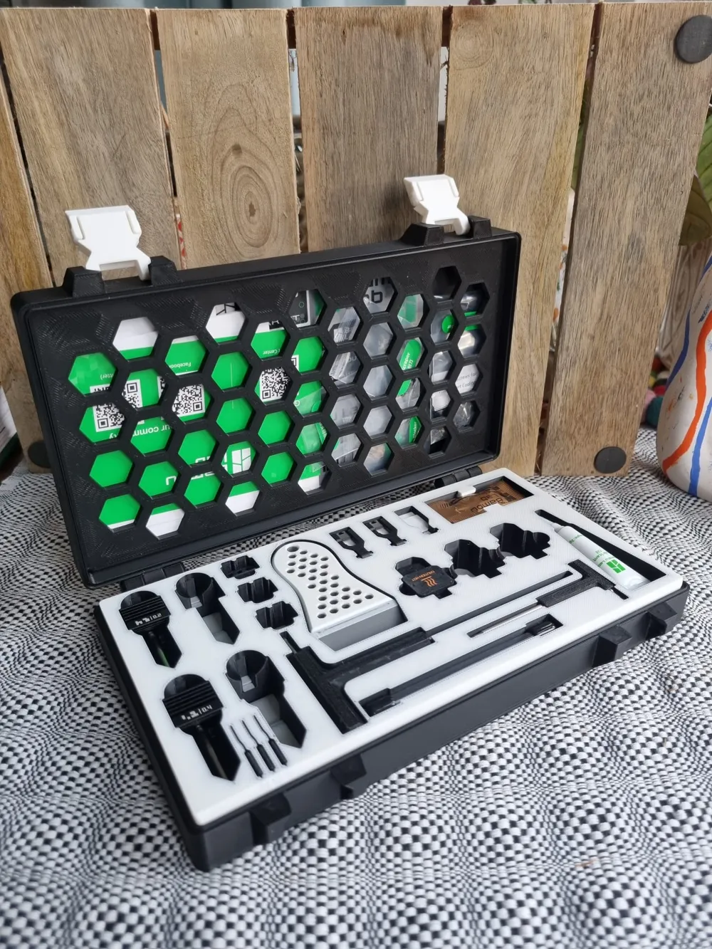 H2D Toolkit (print in place) by IExplosiV MakerWorld: Download Free 3D ...