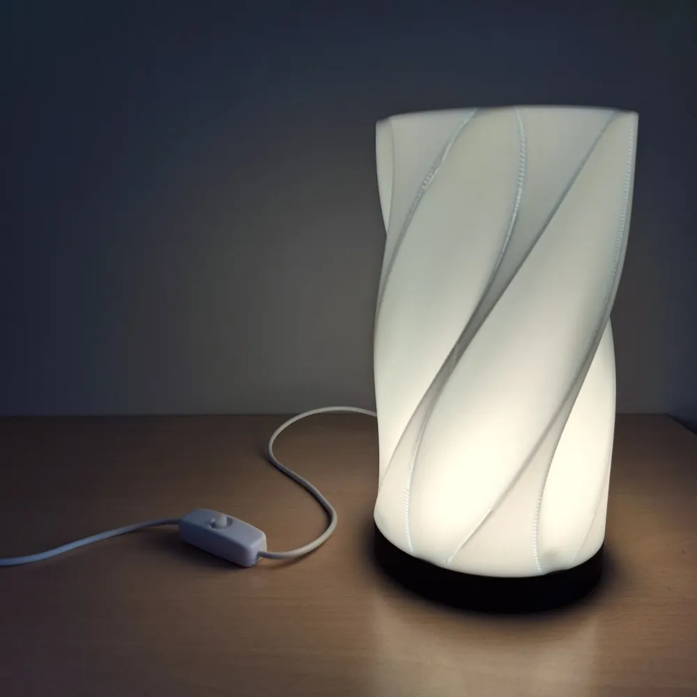 Modern Lamp - Free 3D Print Model - MakerWorld