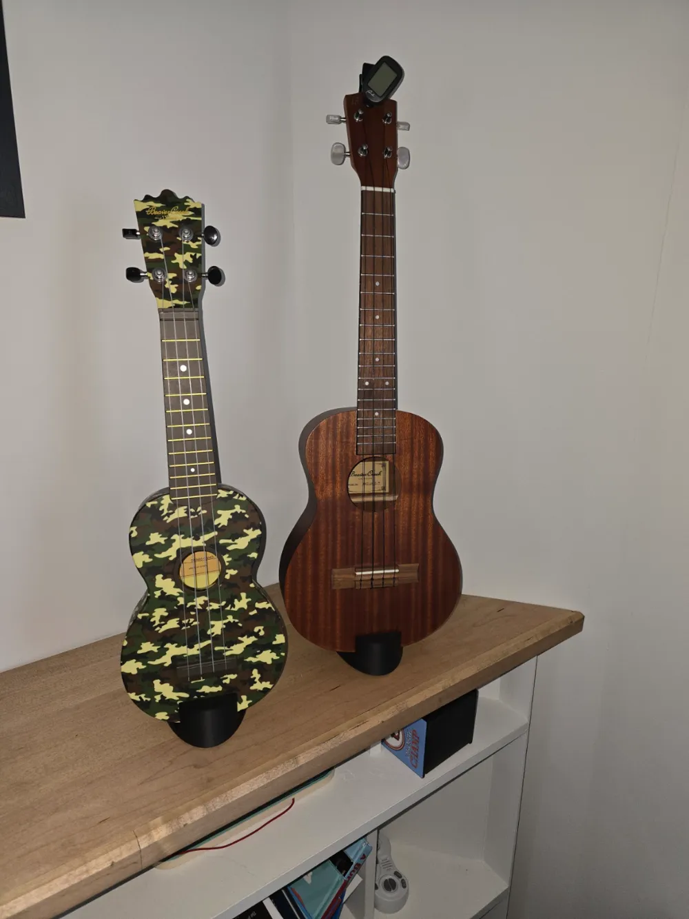 Ukulele Stand by DevonA - MakerWorld