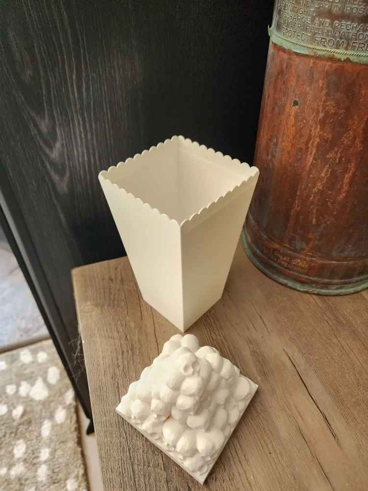 Halloween Skull Popcorn Box by Catsmgee MakerWorld: Download Free 3D Models