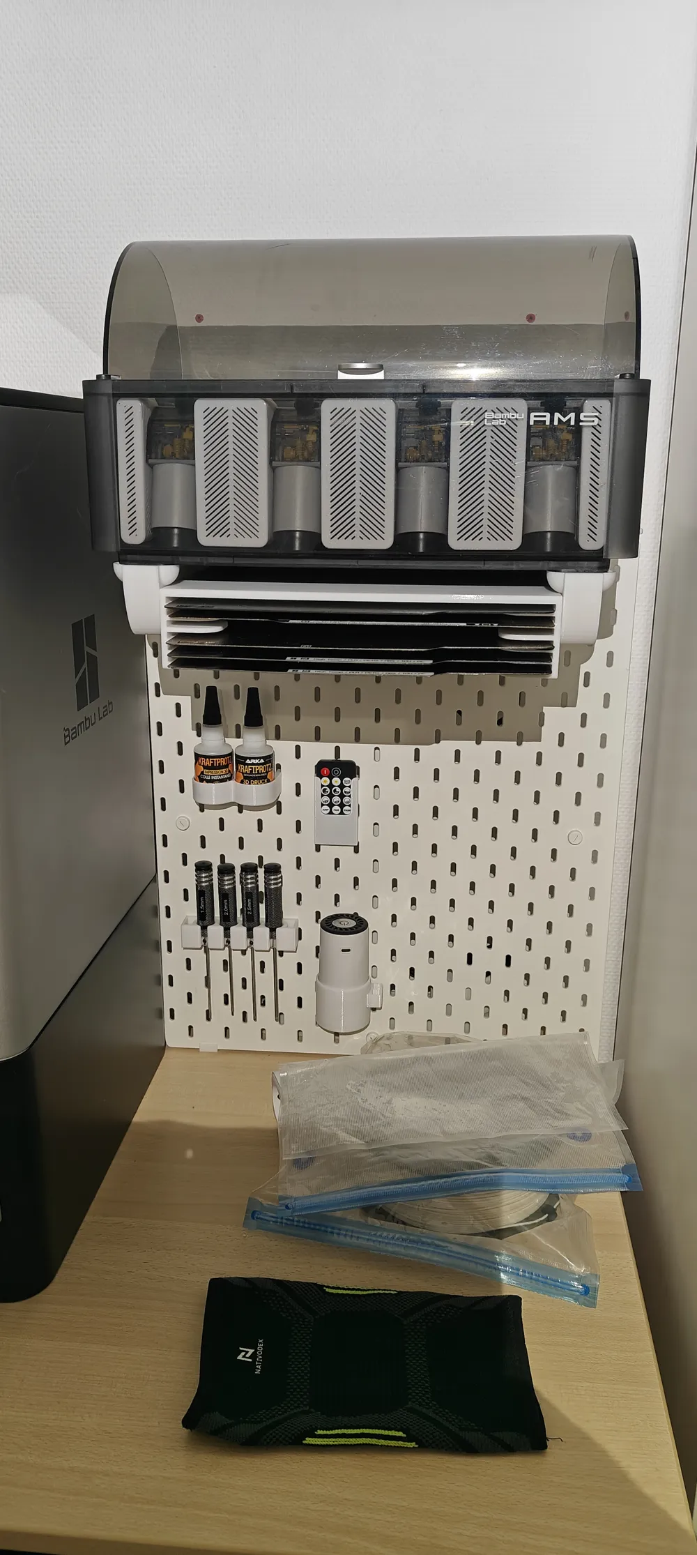 AMS Wall Mount for SUNLU AMS Heater Remixed by Bahoué MakerWorld ...