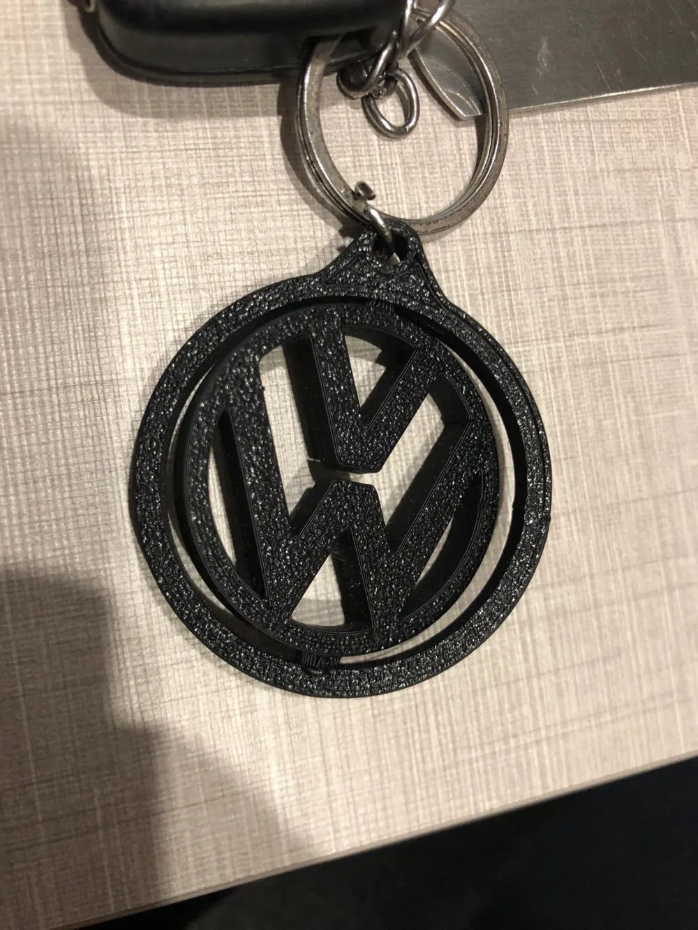 VW rotating keychain by Anbuelito MakerWorld: Download Free 3D Models