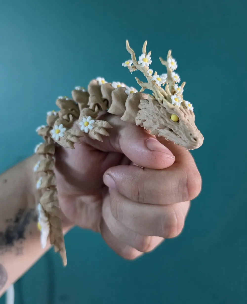Articulated Daisy Dragon - Free 3D Print Model - MakerWorld