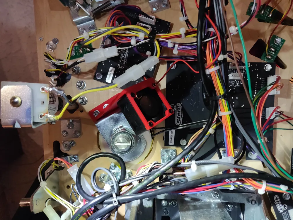 Pinball coil fan holder by STomHacks - MakerWorld