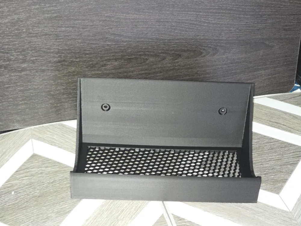 Simple Wall shelf with optional hooks by peteb - MakerWorld