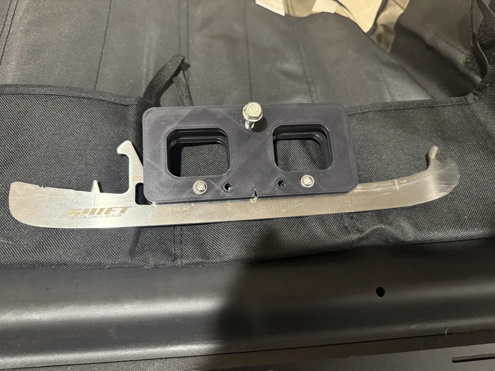 Universal Blade Holder - Free 3D Print Model - MakerWorld