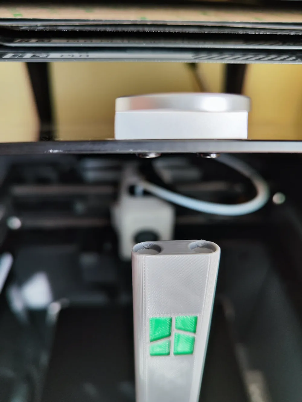 Bambu Lab X1 Glas Lid Stand/Holder by julienk0 - MakerWorld