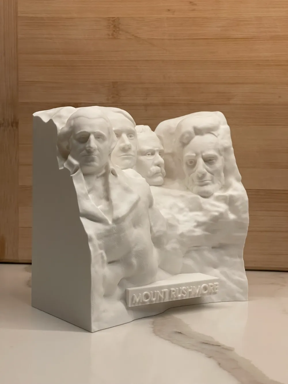 Mount Rushmore Bust desktop art by ShapeShift 3D Creations - MakerWorld