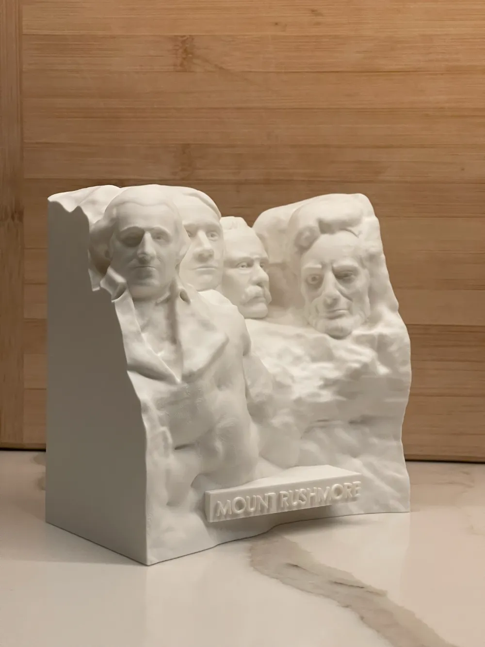 Mount Rushmore Bust desktop art by ShapeShift 3D Creations - MakerWorld