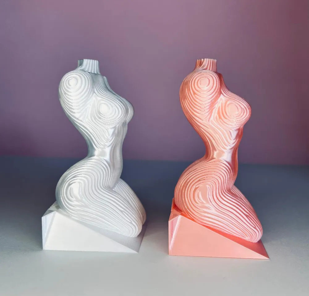 Beauty women stripe statute home decoration by Rei Bau MakerWorld ...