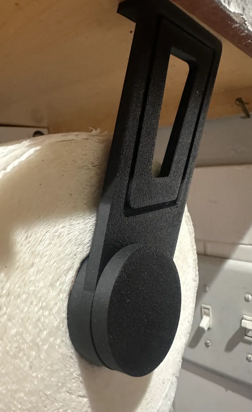 Modern Paper Towel Holder by Popoff Prototypes - MakerWorld