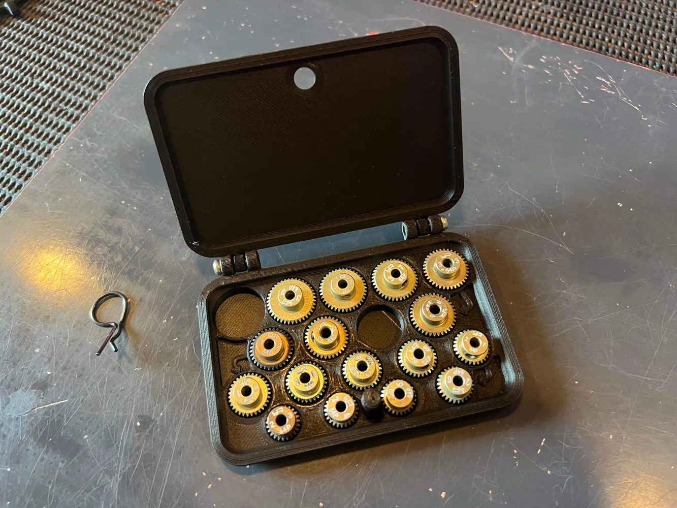 RC Pinions Tray Box (64dp 40-23T) by Pharane0 - MakerWorld