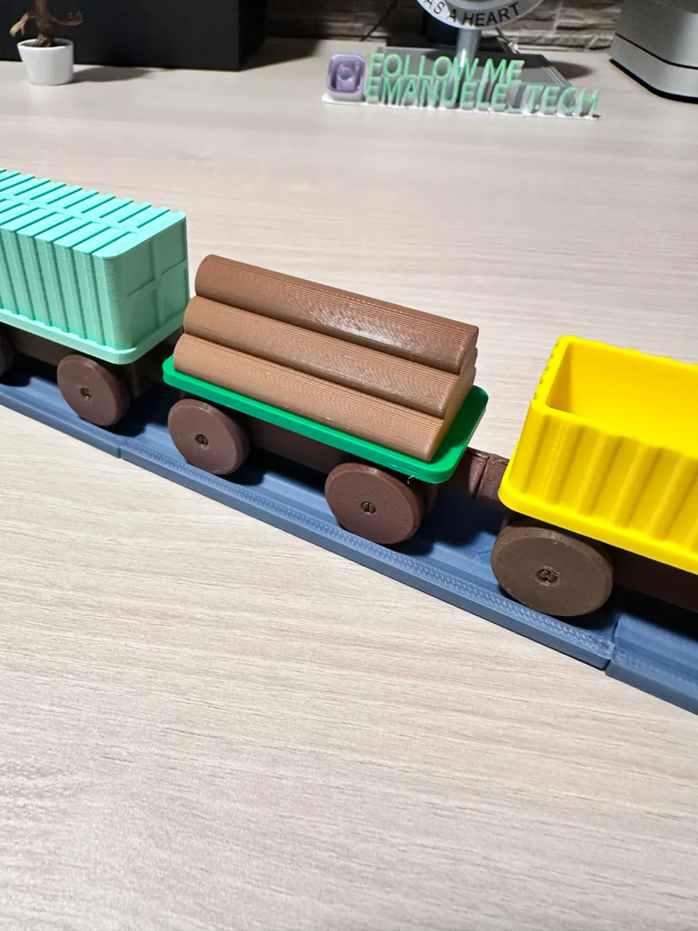 Little Toy Train:Locomotive, Freight Cars & Tracks by Emanuele - MakerWorld