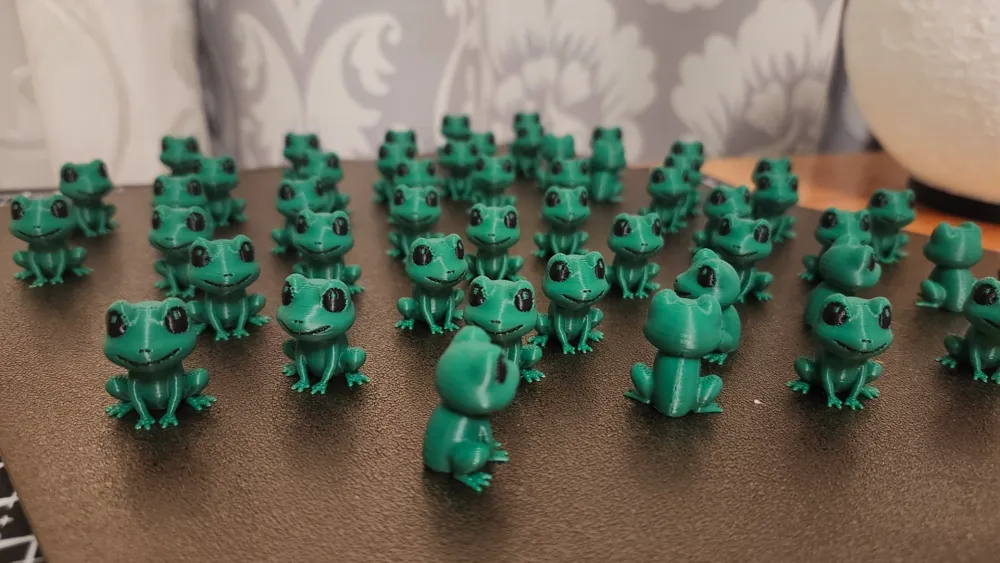 mini frogs - Free 3D Print Model - MakerWorld