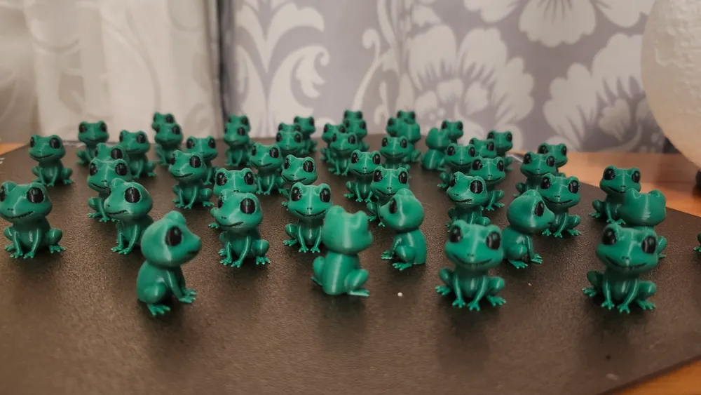 mini frogs - Free 3D Print Model - MakerWorld