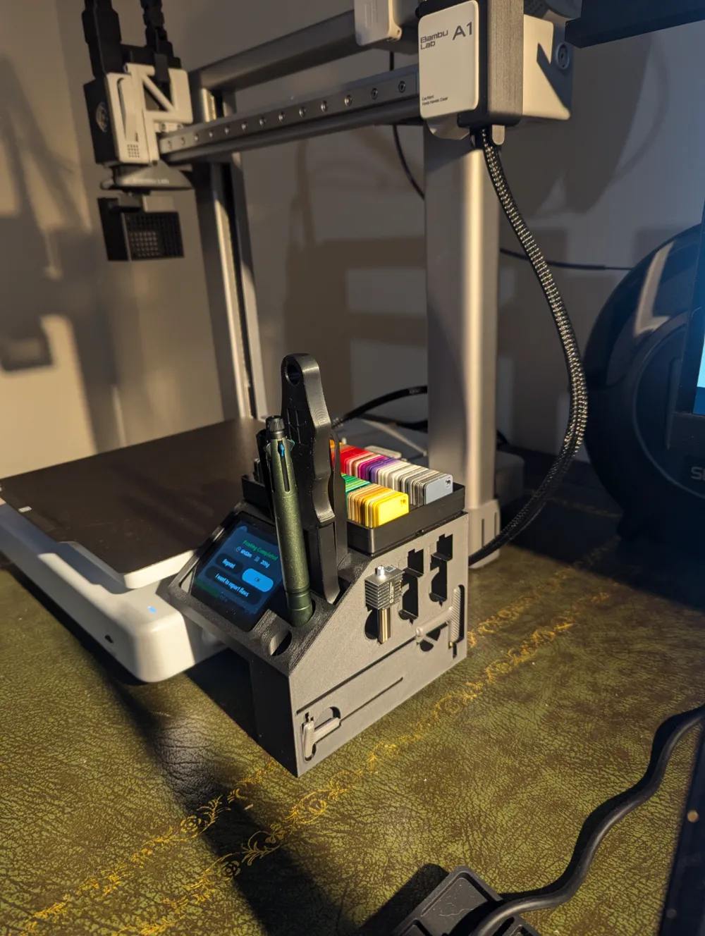 A1 Display Cover, Tool Storage and Gridfinity Tray by ...
